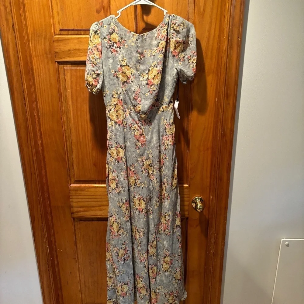Astr | Dresses | Astr The Label Sweetheart Neck Floral Twist Bust Maxi ...